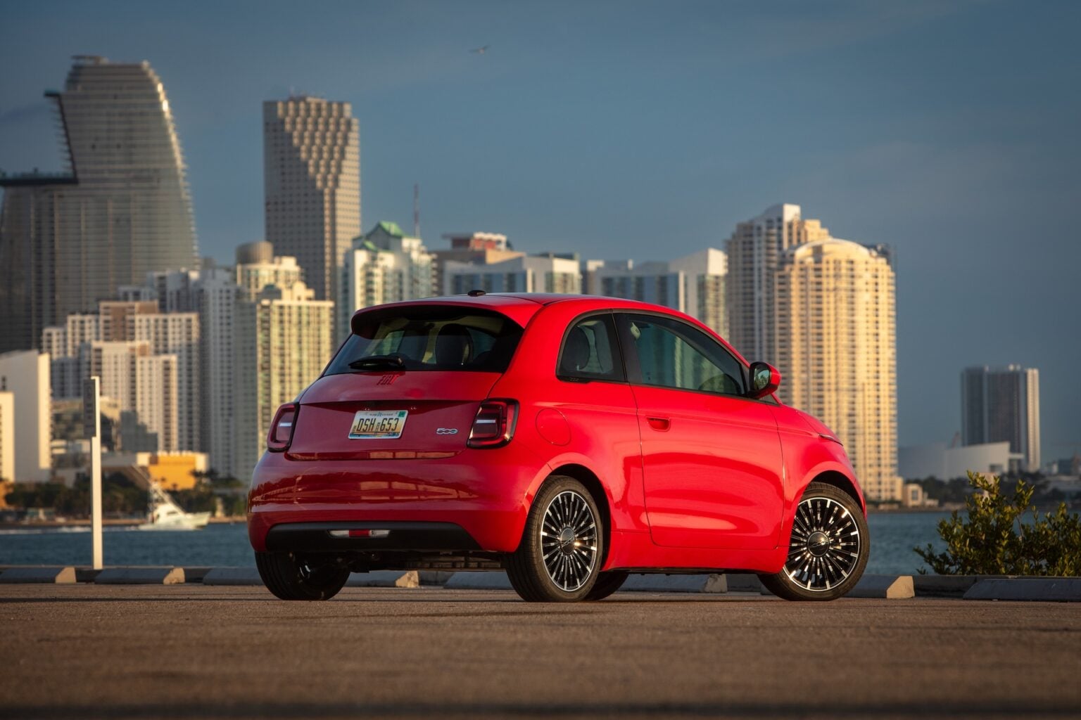 Fiat 500e Wins 2025 Urban Green Car Award - The EV Report