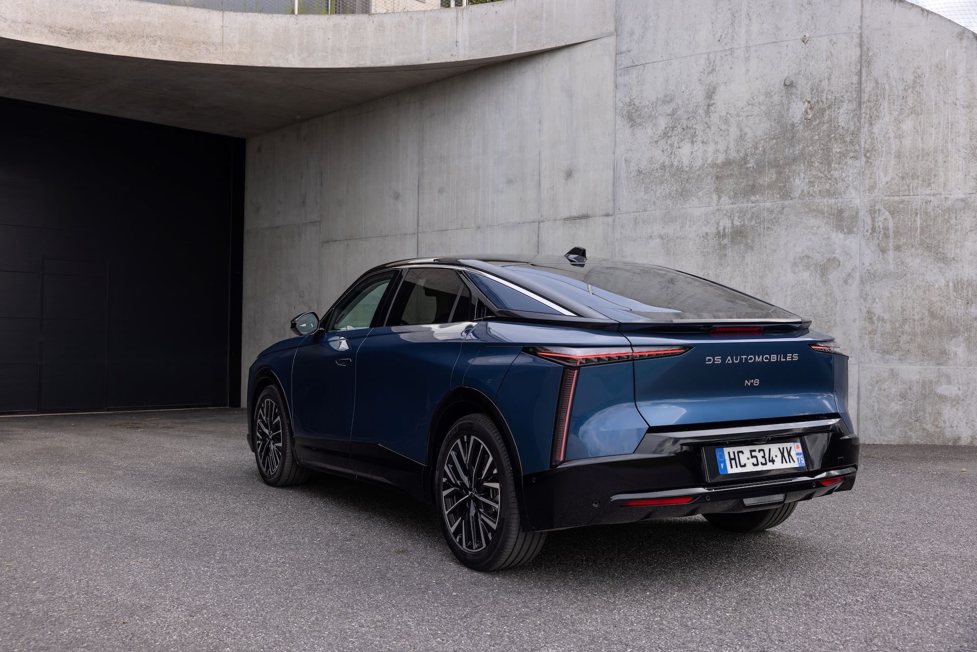 DS N°8 Electric SUV Revealed - The EV Report