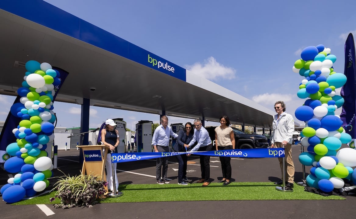 bp pulse Launches Its Largest EV Hub - The EV Report