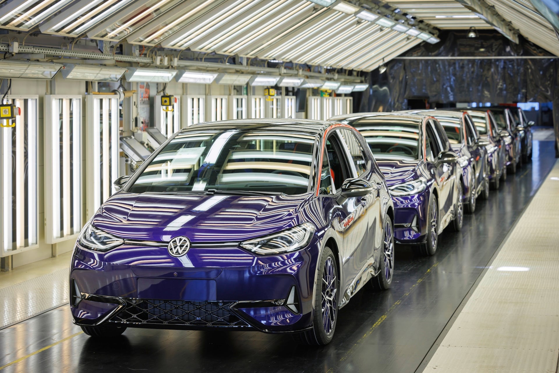 Volkswagen ID.3 GTX FIRE+ICE Enters Production - The EV Report