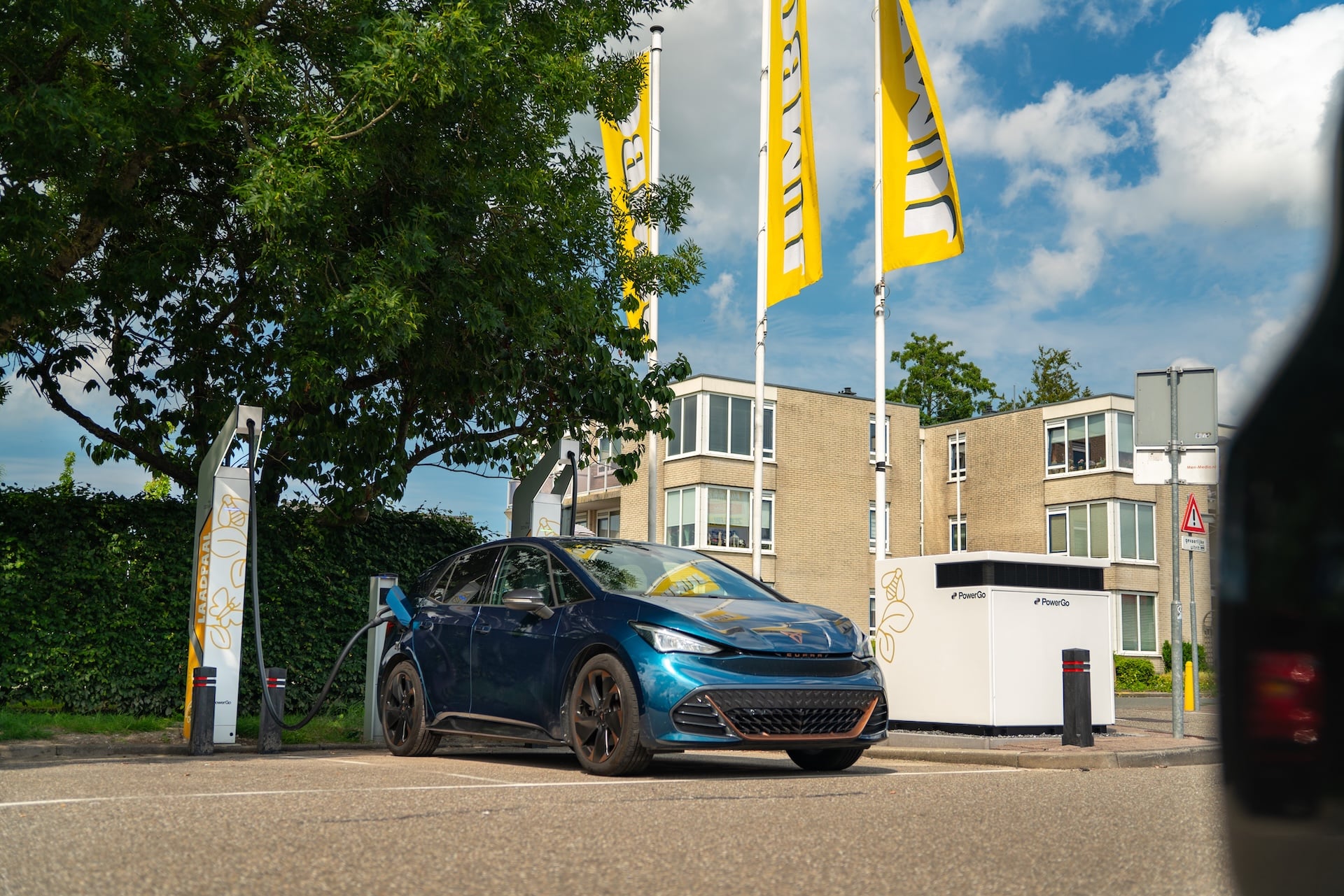 Ultra-Fast EV Charging at Jumbo Bedum - The EV Report