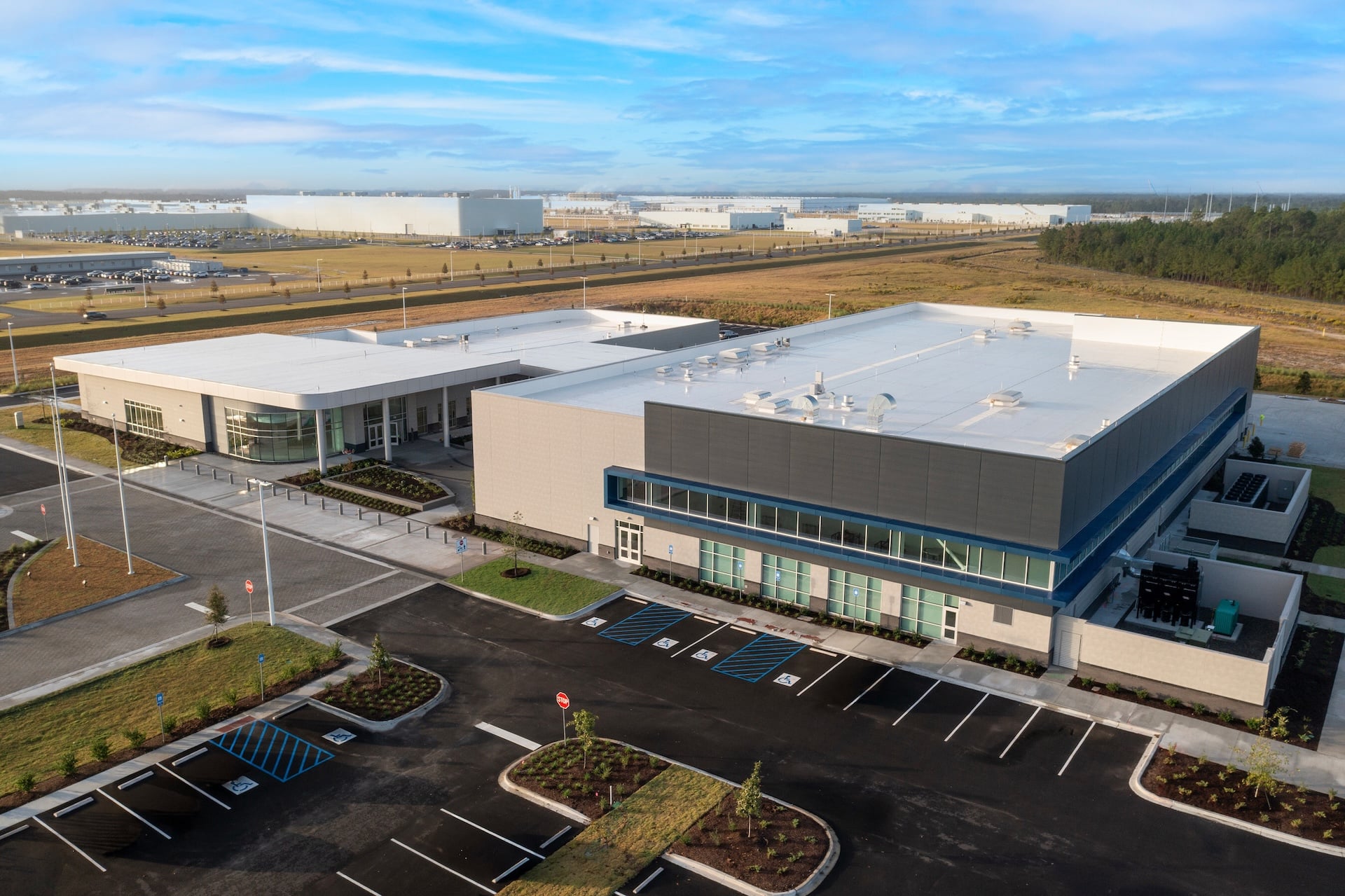 Hyundai Launches 89,000-sq-ft EV Training Hub in Georgia - The EV Report